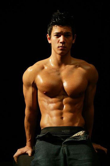 Jerome Ortiz - Modelo Philipino