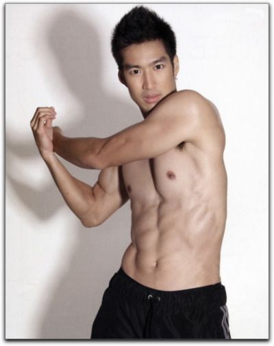 สักคนก่อนนอนมั้ยครับ