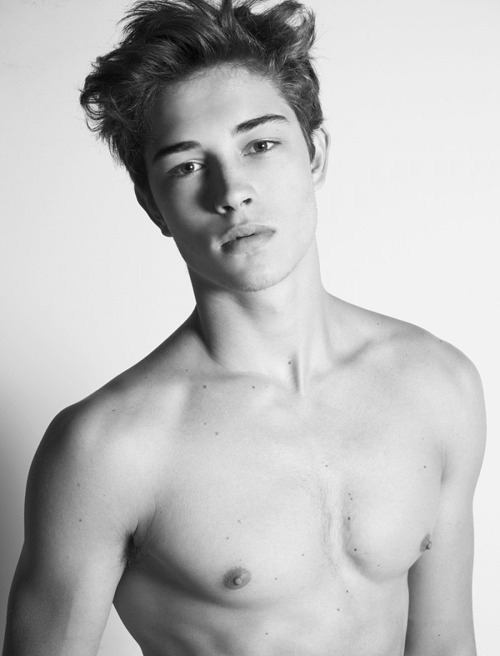 Men model international ♥