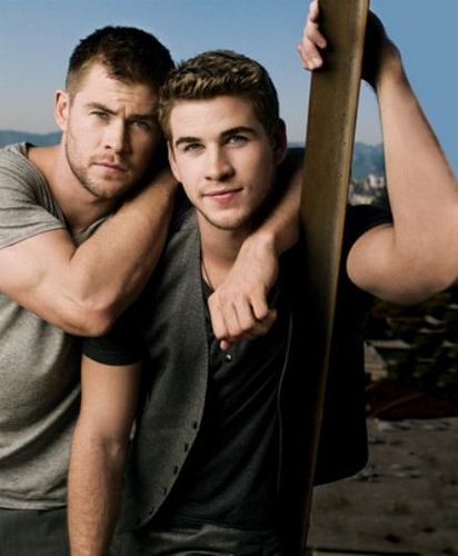 Liam Hemsworth ผู้ชายอบอุ่น