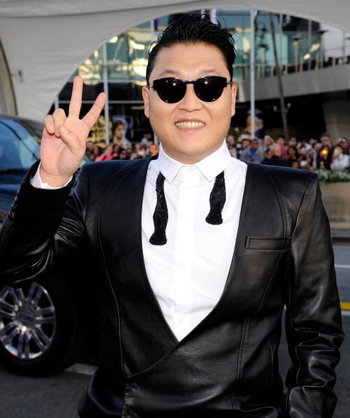 Psy - Red Carpet Interview - AMA 2012