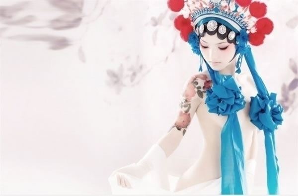 สวยคลาสสิค เสน่ห์สาวหมวยในชุดอุปรากรจีน