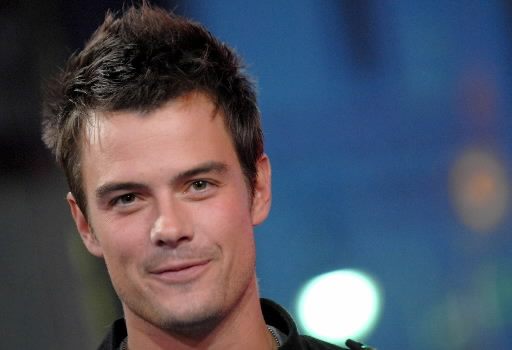 JOSH DUHAMEL คนหล่อดูแล้วอบอุ่นสดใส!