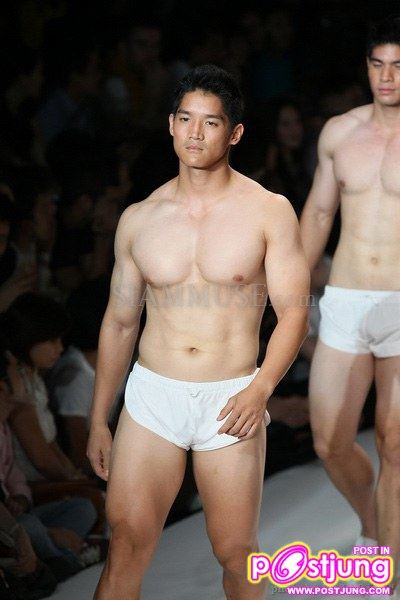 นายเเบบกับกางเกงใน ที่บอกได้เลยว่าตัวเล็กจิงๆเป็นก้อน รูปที่ 15 - PicPost PostJung.com